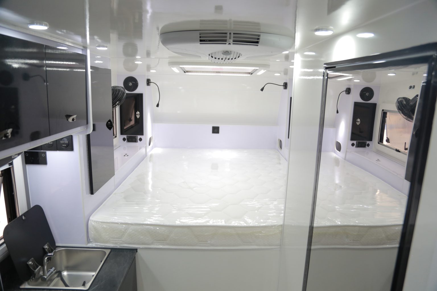 Slide In Off Road Truck Camper - Ecocampor